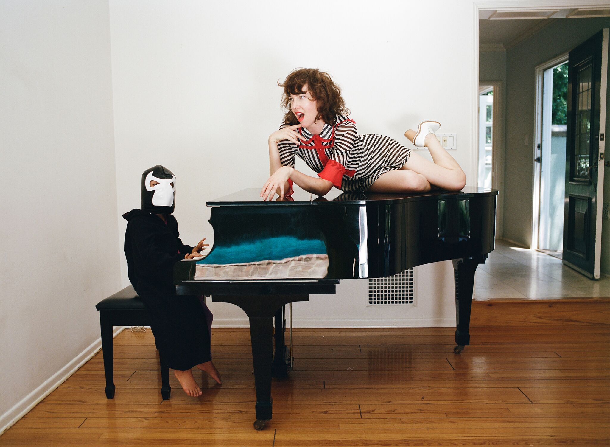 Alex Lilly - FEMMUSIC Magazine