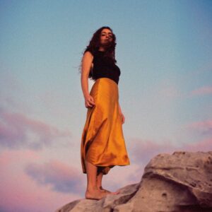 Eleni Drake – Let It Go and Let It Be - FEMMUSIC Magazine