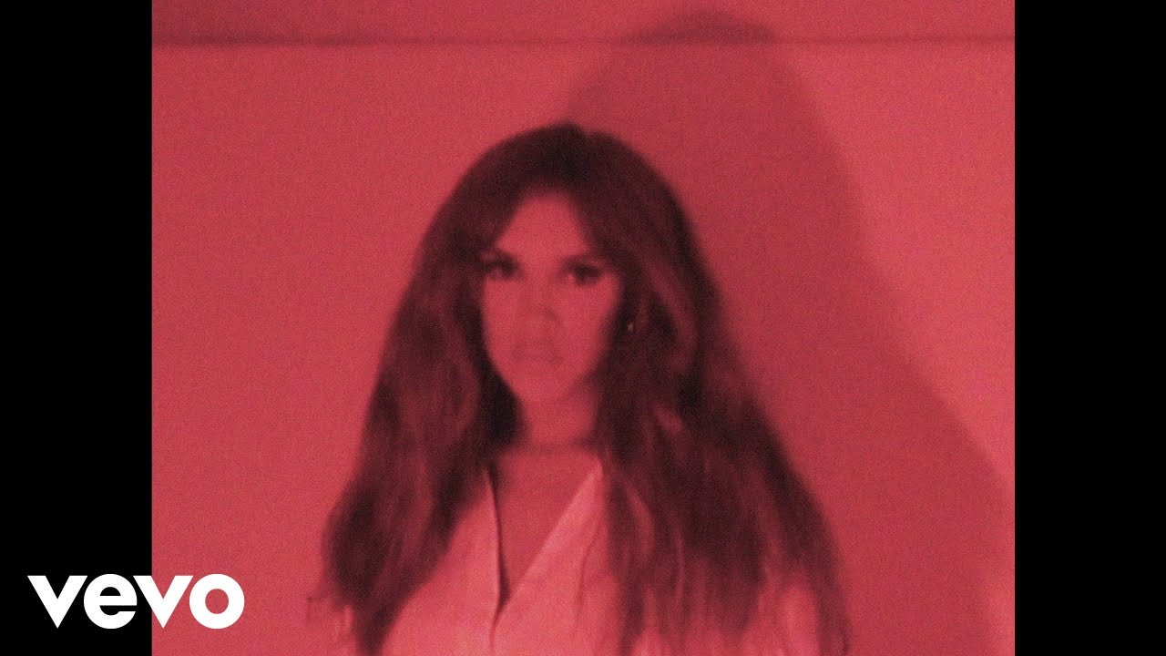 Laci Kaye Booth – Daddy’s Mugshot - FEMMUSIC Magazine