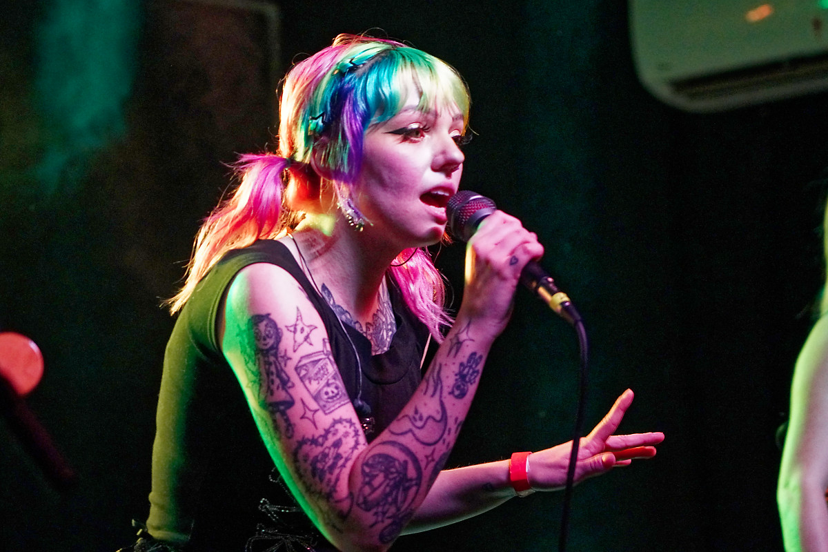 Diva Bleach - FEMMUSIC Magazine