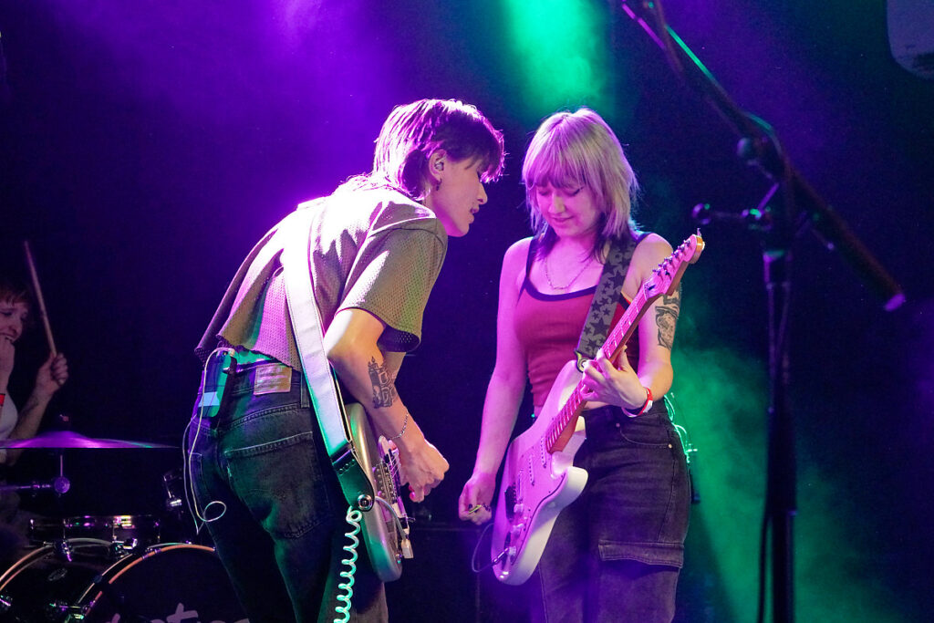 Diva Bleach - FEMMUSIC Magazine