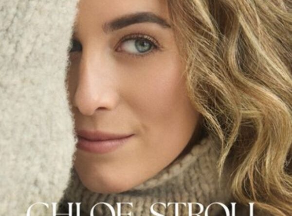 Chloe Stroll – Bloom In The Break - FEMMUSIC Magazine